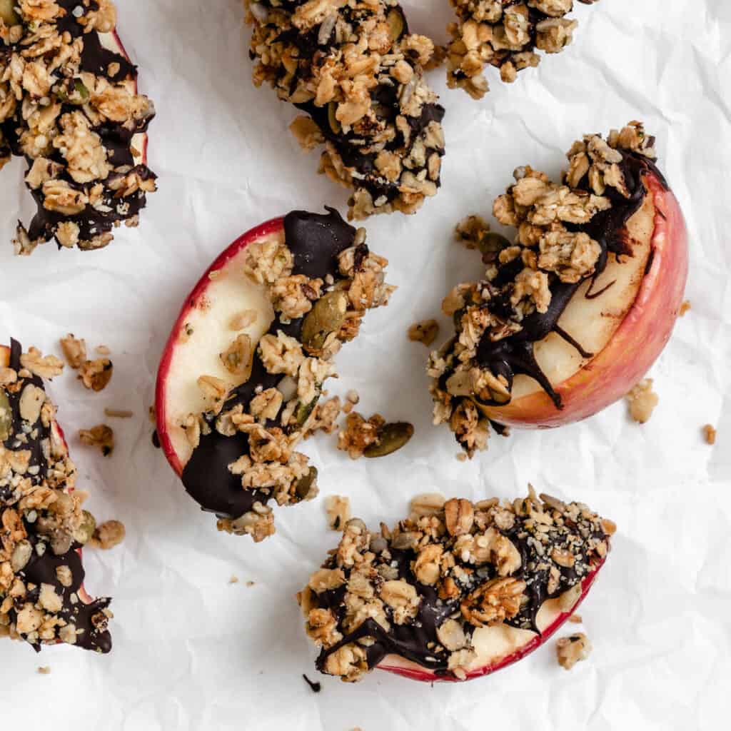 26 Amazing Vegan Apple Recipes - Plant-Based on a Budget