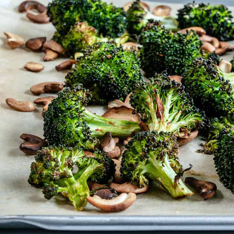 Simple Curry Roasted Broccoli (Indian Broccoli + Other Flavors) - Plant ...