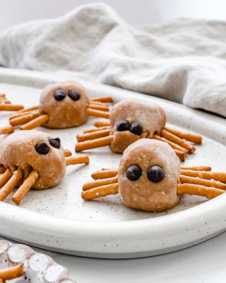 Halloween Peanut Butter Spiders - Plant-Based on a Budget