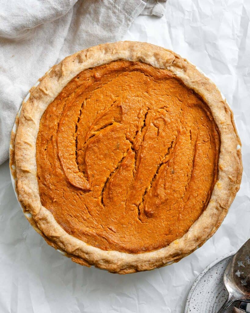 Flaky Vegan Pie Crust - Plant-Based on a Budget