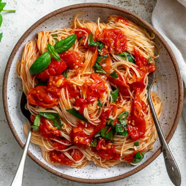 15-Minute Cherry Tomato Basil Pasta - Plant-Based on a Budget