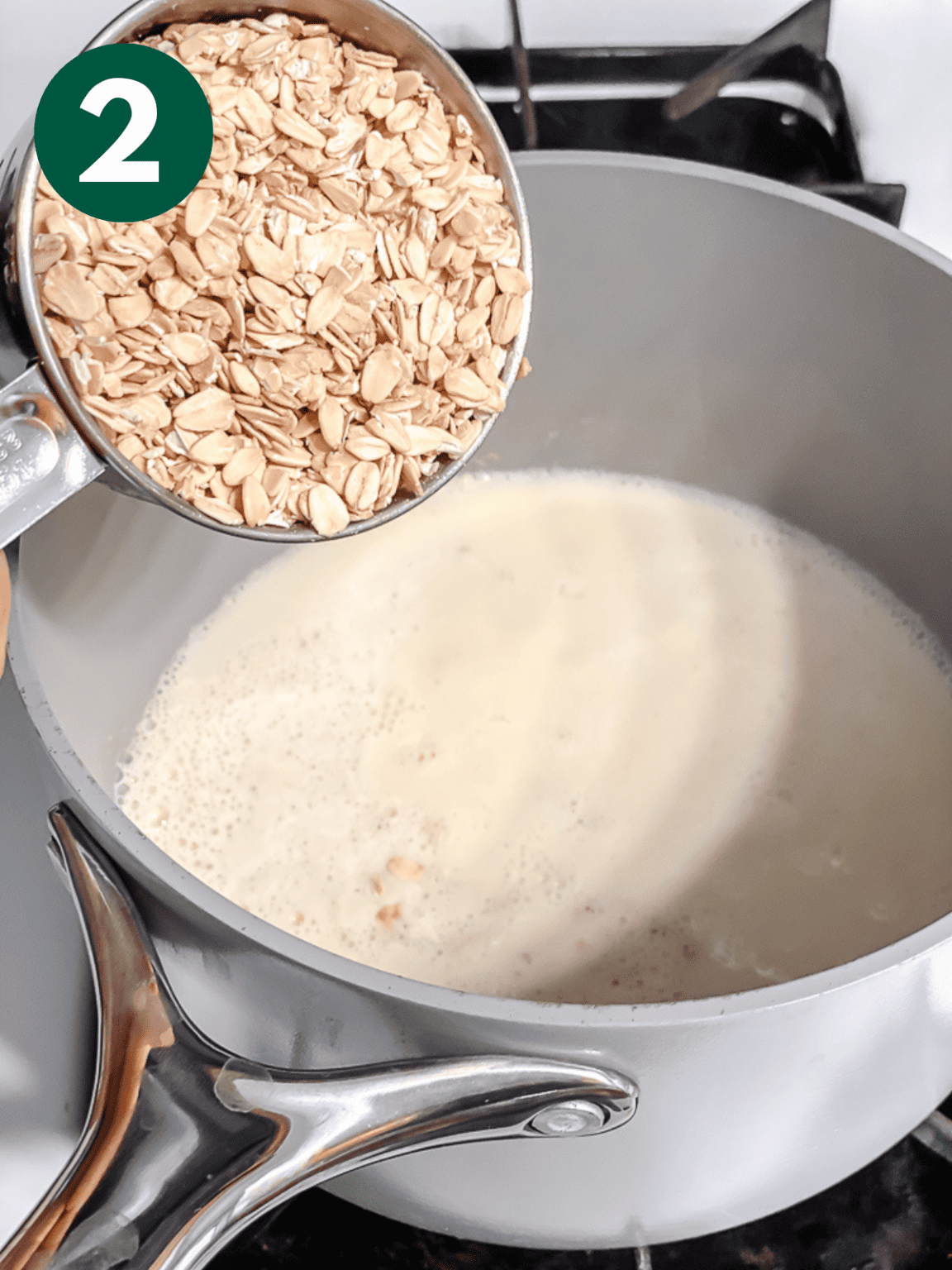 How to Cook Oatmeal on The Stove [+ Flavor Variations] - Plant-Based on ...