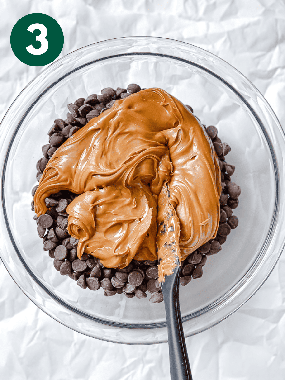 Easy Biscoff Fudge [2-Ingredient] - Plant-Based on a Budget