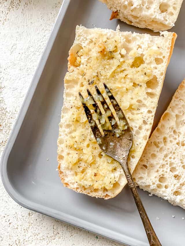 Easy Vegan Garlic Bread - Plant-Based on a Budget