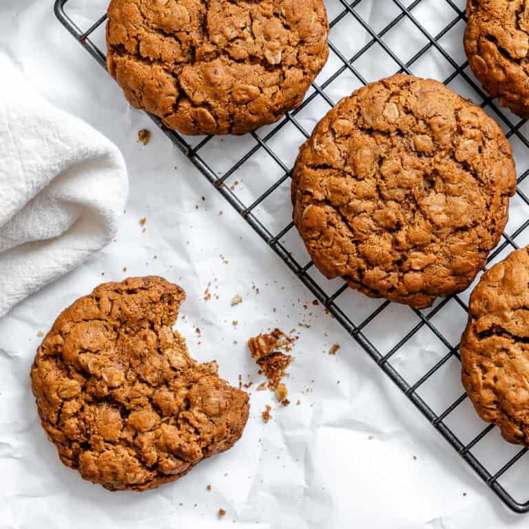 Gingerbread Oatmeal Cookies - Plant-Based on a Budget