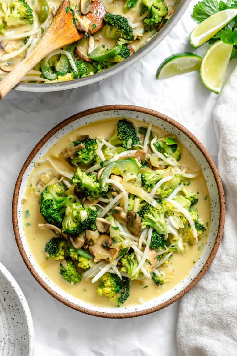 Bean Sprouts Curry - Plant-Based on a Budget